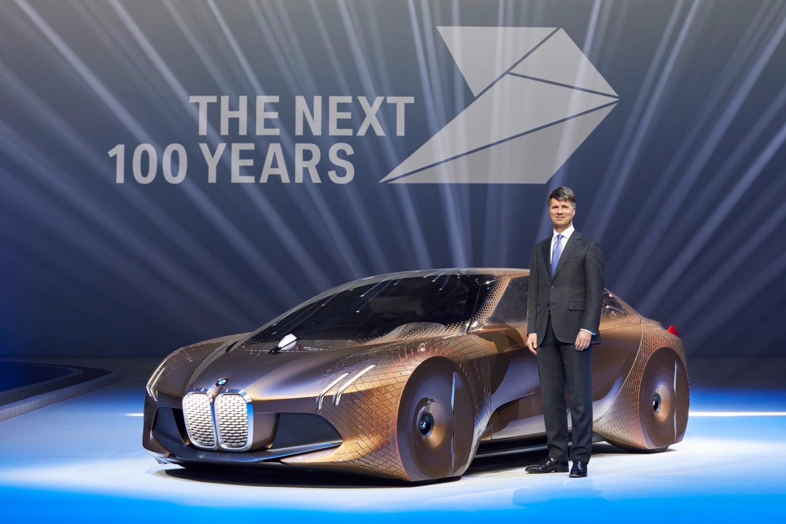 ¡FELICIDADES BMW! BMW Group ya es una marca centenaria - BMW Blog